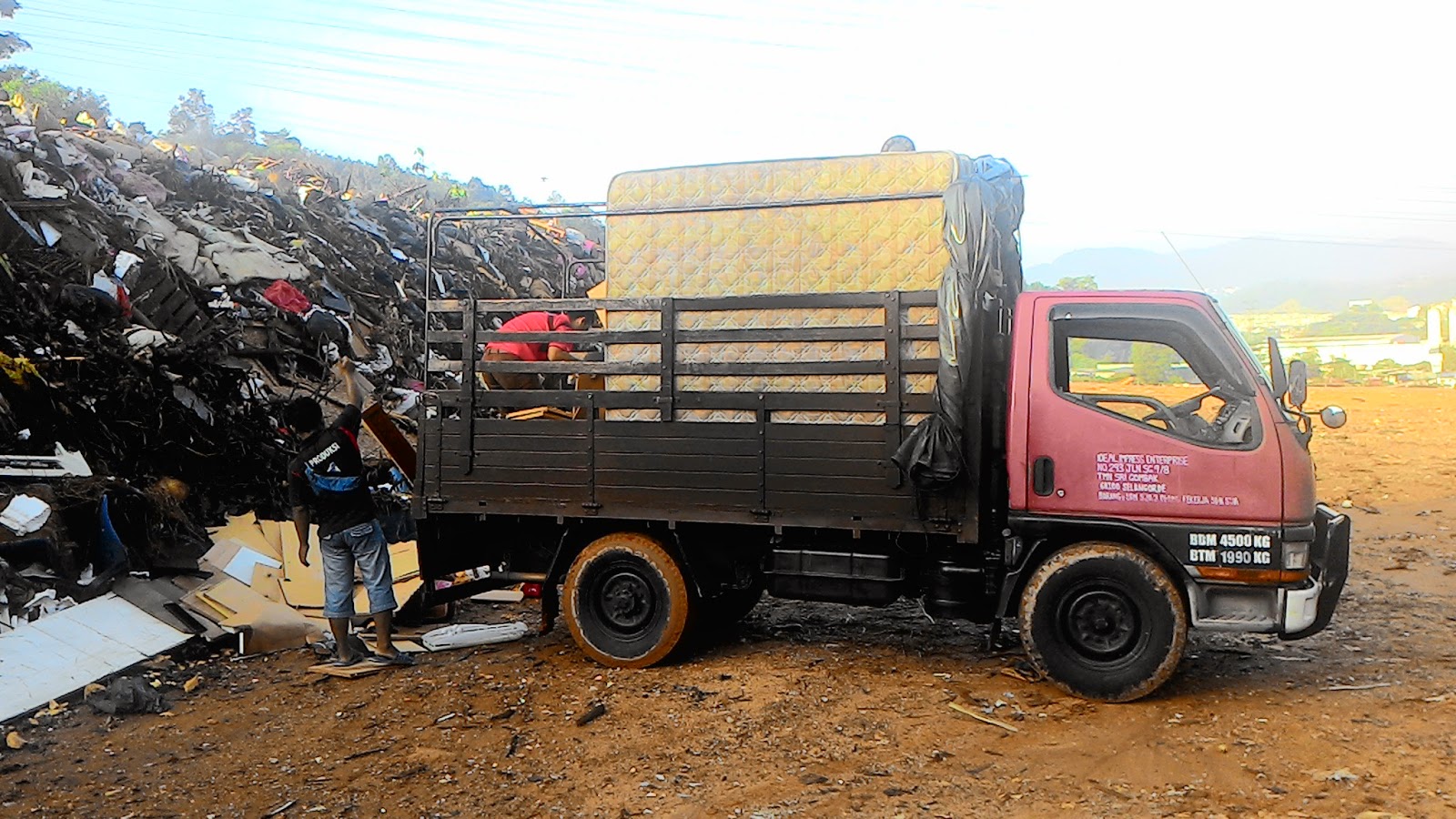 Lori Sewa Murah 017-3258908: Lori Buang Perabot & Sampah Kering 017-3258908